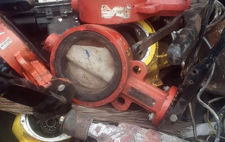 Jual Beli Besi Tua dan Logam Bekas Lainnya